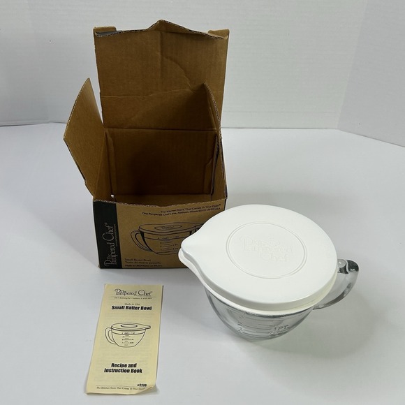 Pampered Chef | Kitchen | Pampered Chef Glass Measuring Batter Bowl Lid ...